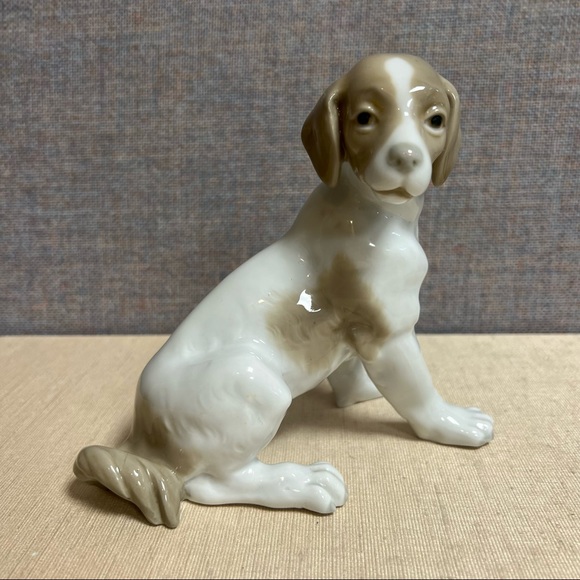 Lladro | Art | Lladro Porcelain Sitting Labrador Dog Figurine | Poshmark